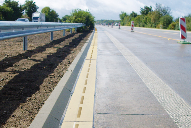 ACO H Range monocast heavy-duty slotted drainage systems | ACO Water ...