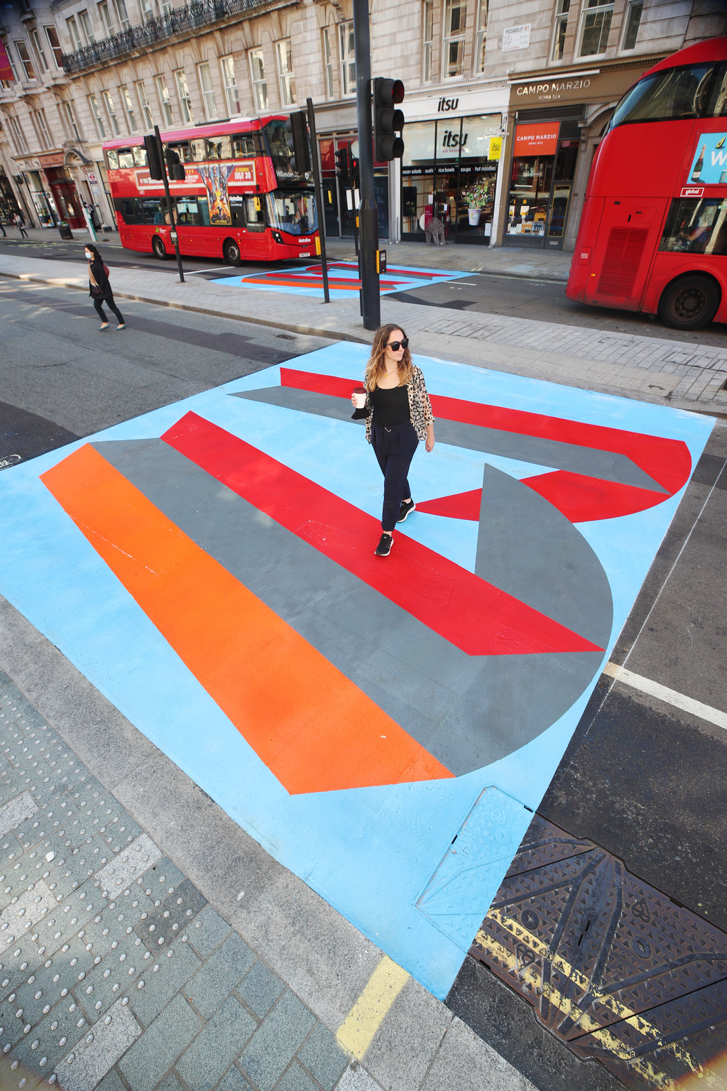 Artistic markings for road crossings - Piccadilly | Geveko Markings ...
