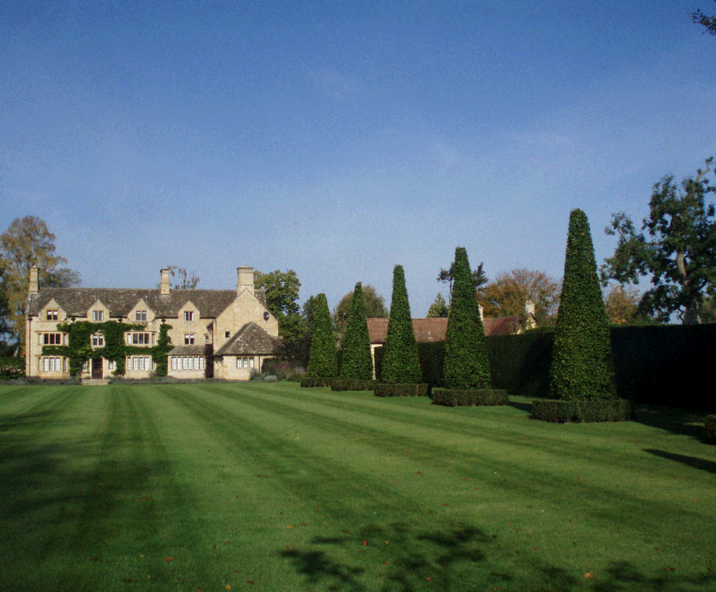 Landscaping a private garden - Stow-on-the-Wold | Cotswold Estates ...