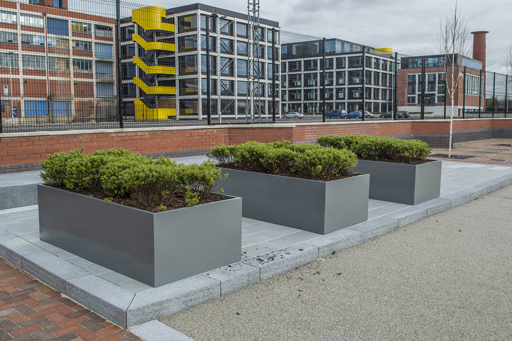 Planters for commercial office landscape, Salford Quays | IOTA | ESI ...