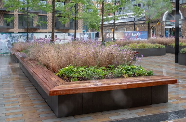 Steel and timber planter-benches | IOTA | ESI External Works