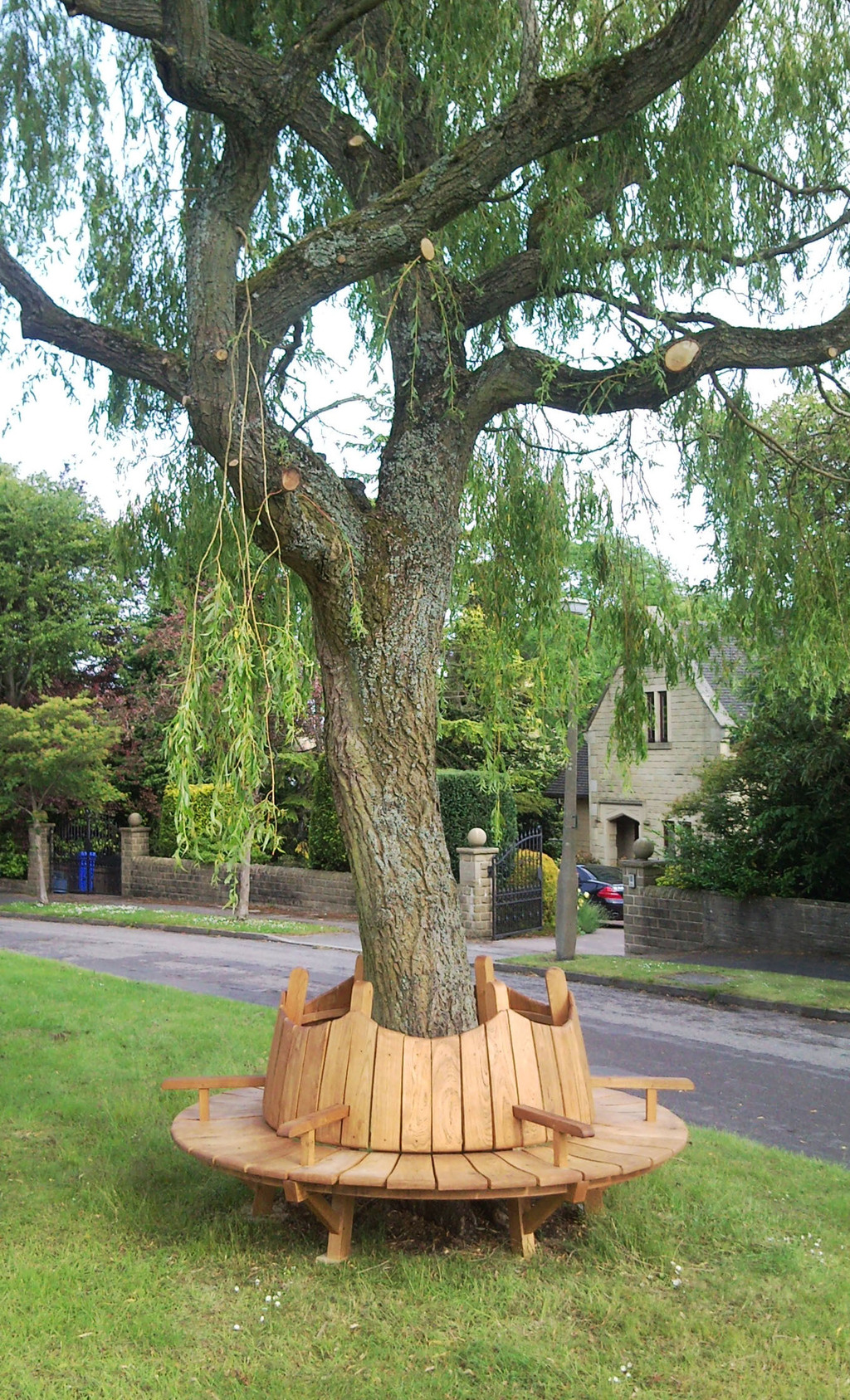 Bespoke timber tree seats | Handspring Design | ESI External Works