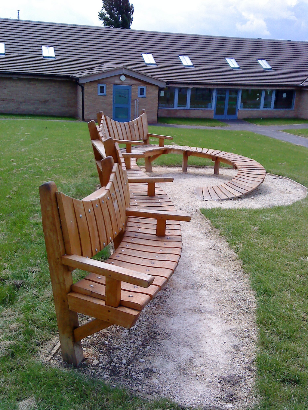 Bespoke timber tree seats | Handspring Design | ESI External Works
