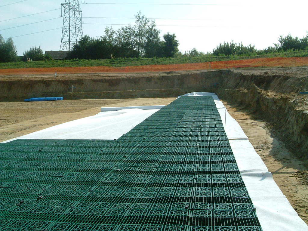 Lotrak® 50R woven polypropylene (PP) geotextile | Don & Low | ESI ...