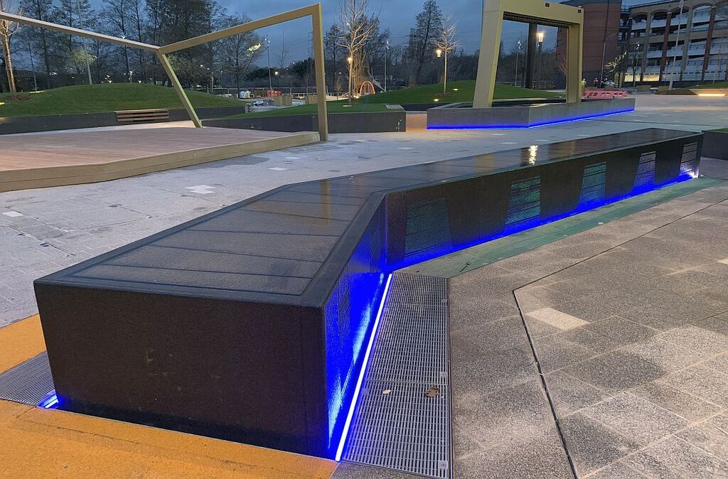 Eight water features for Lakeside shopping centre | Fountains ...