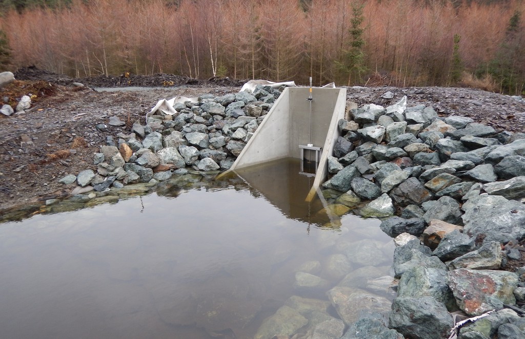 Precast headwalls with bespoke penstocks for reservoir | Althon | ESI ...