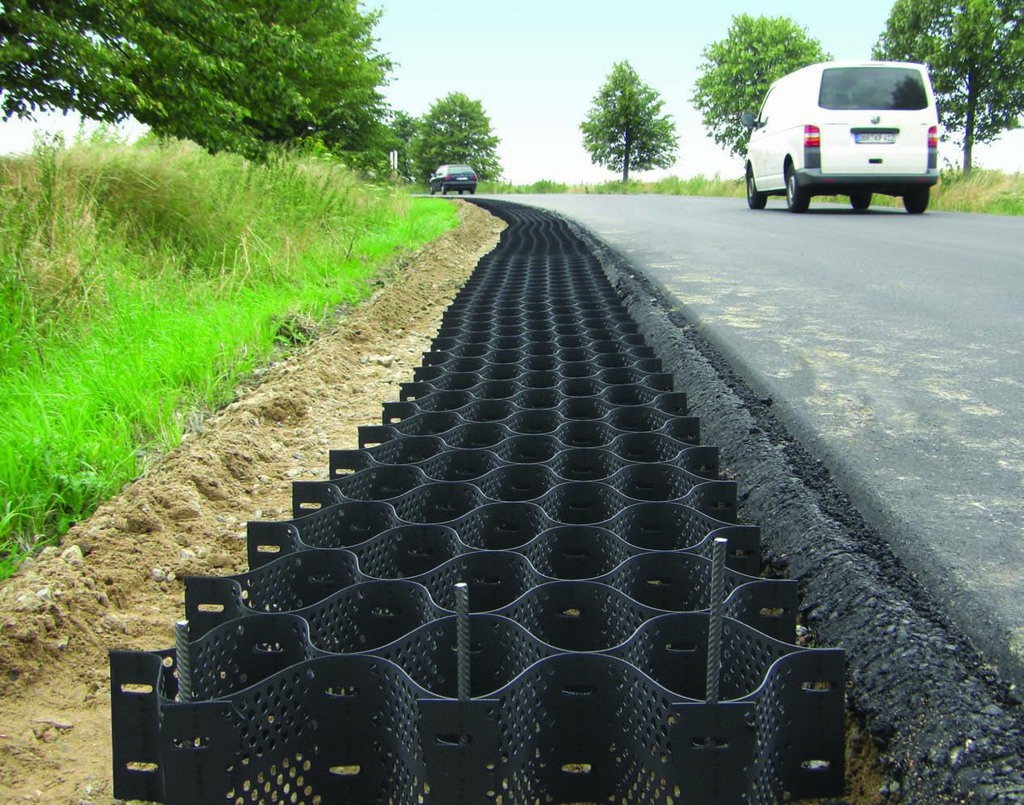Geoweb® Vegetated Road Verge Protection | Greenfix Soil Stabilisation ...