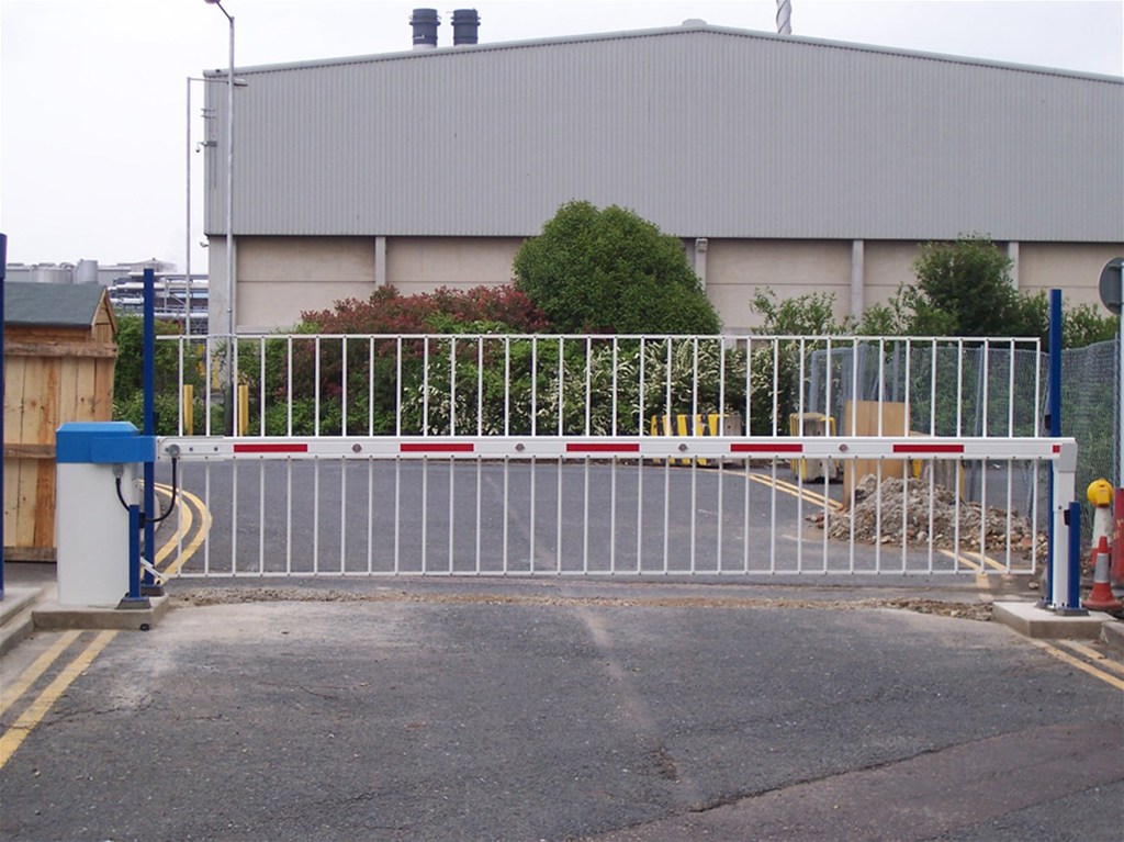 Automatic rising arm barriers | Jacksons Fencing | ESI External Works