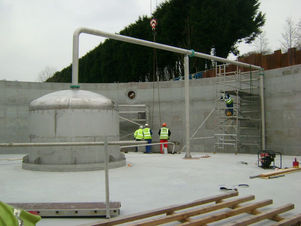 Off-site manufacturing: CSO screens and tipping buckets | ELIQUO HYDROK ...