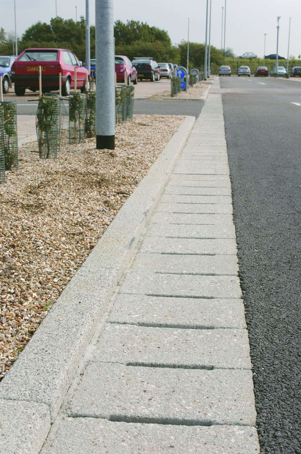 Max-E Channel high-capacity linear drainage system | Marshalls | ESI ...