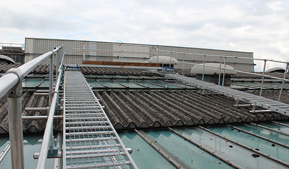 Fragile Roof Access Roof-Walk | Safesite | ESI Building Design