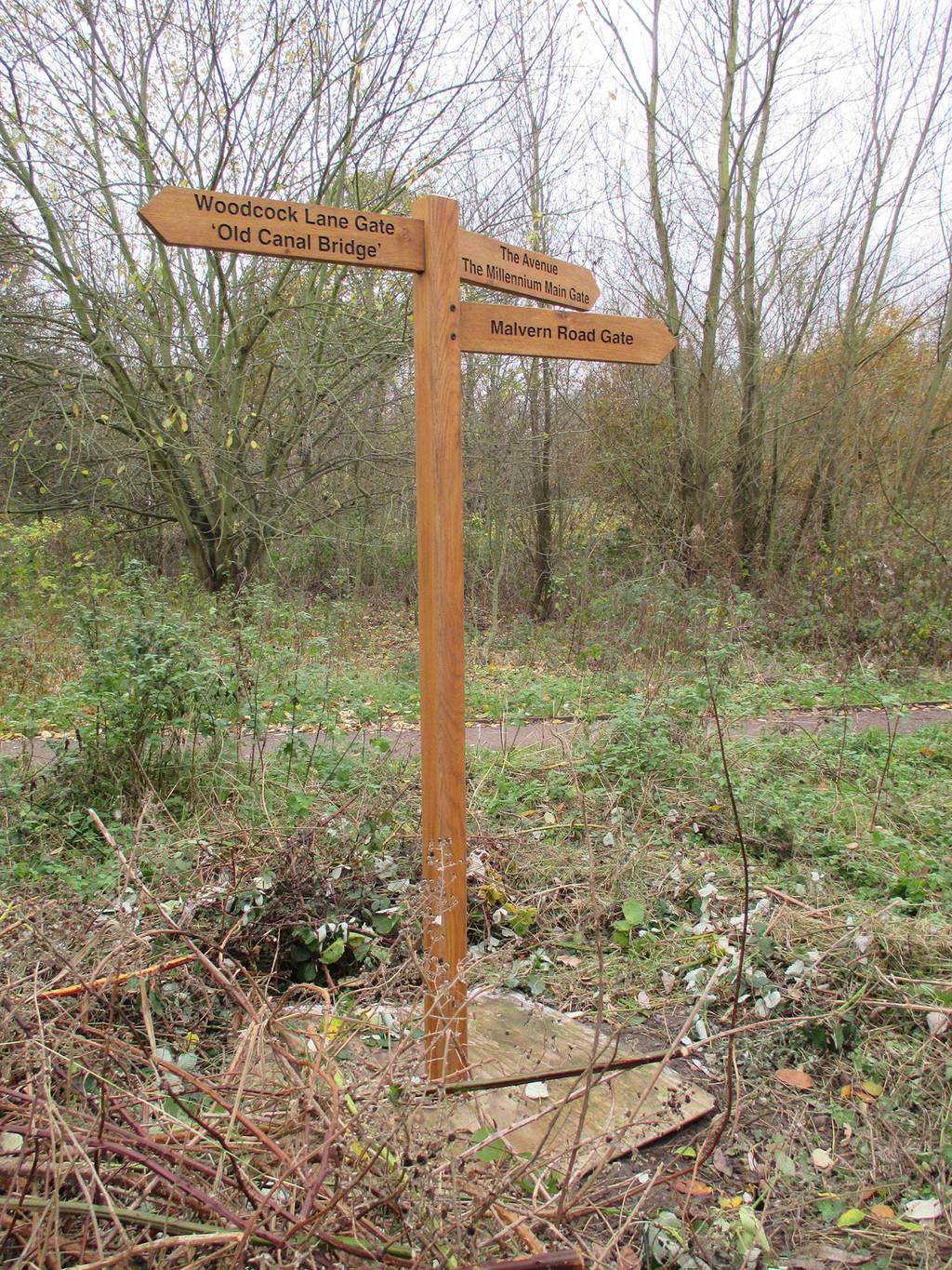 Solid Oak Directional Fingerposts Shelley Signs Esi External Works