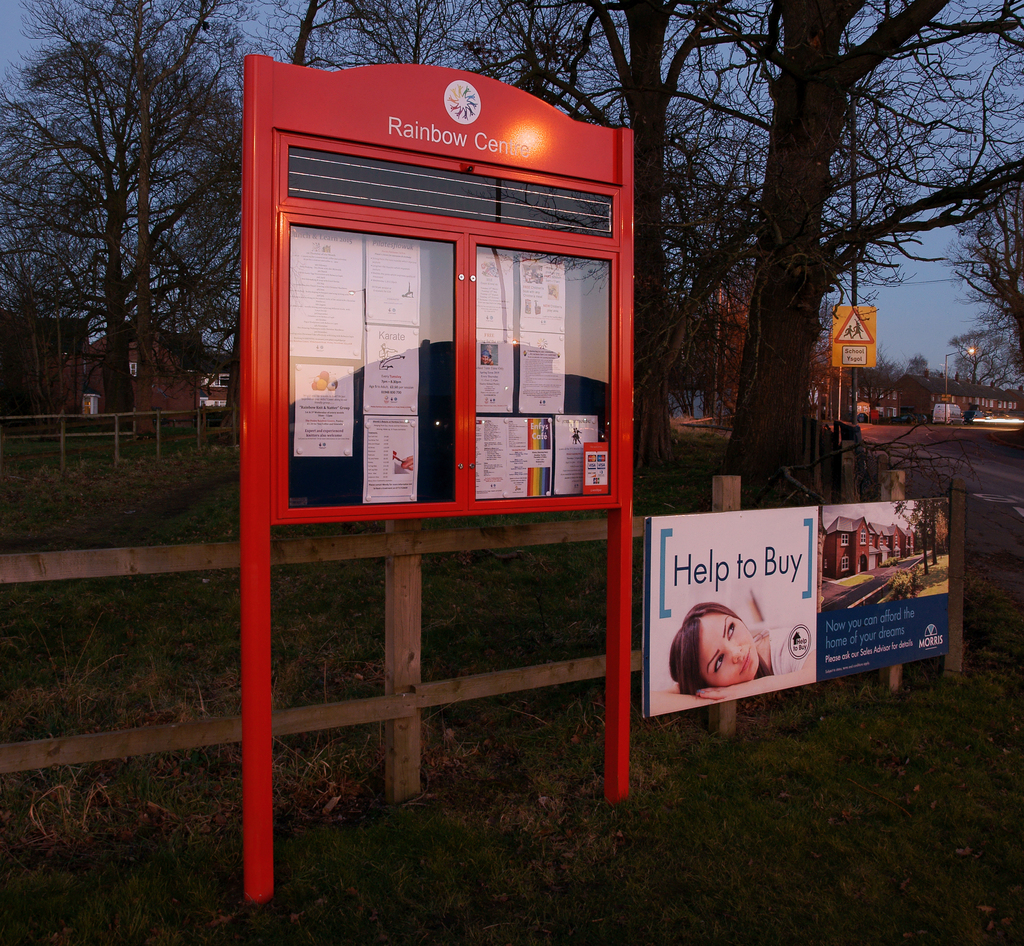Eco-Vision solar-powered noticeboards | Signscape and Signconex | ESI ...