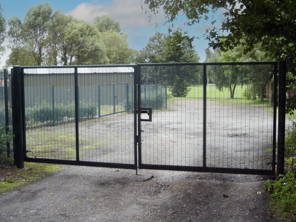 358 vehicle gates | Zaun | ESI External Works