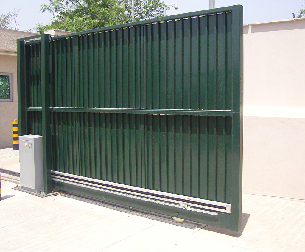 SG1100CR high-security sliding armoured vehicle gate | Avon Barrier ...
