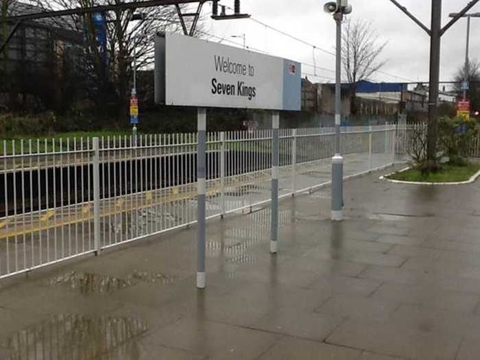 Mid platform safety railings make train stations safer | Barkers ...