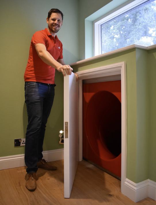 Bespoke indoor tube slide installed in family home | eibe Play Ltd ...
