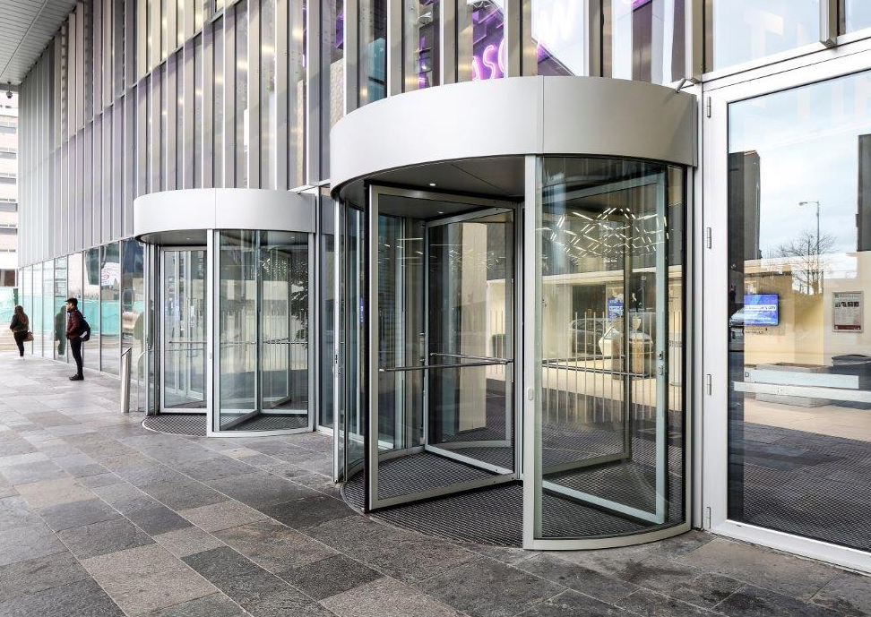 Entrance door solutions for state-of-the-art college | GEZE UK | ESI ...