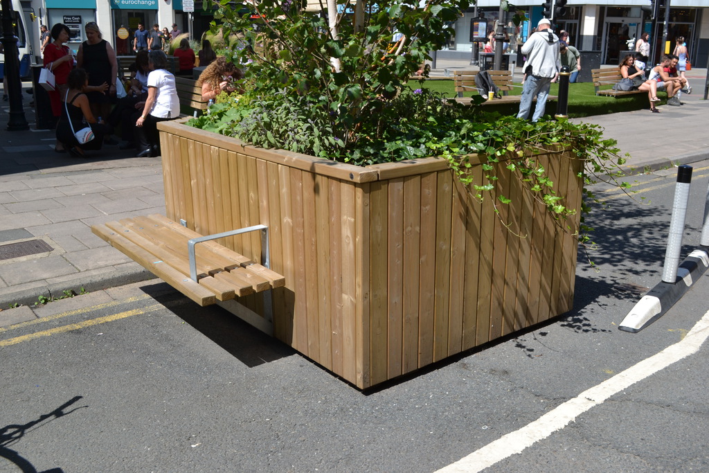 Integrated planters and seating for town centre | Street Design | ESI ...