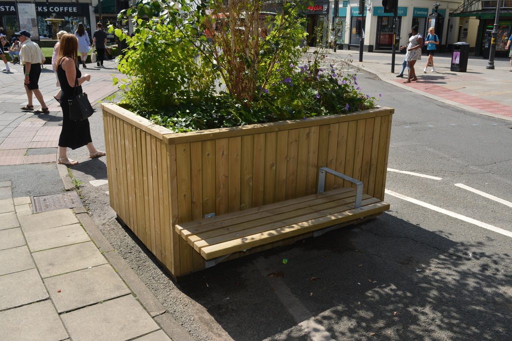 Integrated planters and seating for town centre | Street Design | ESI ...