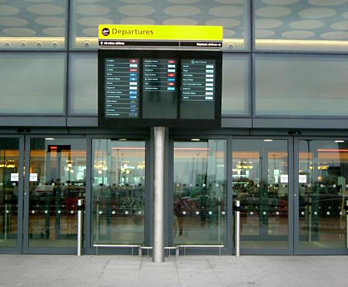 Airport flight information and departure screens (FIDS) | Trueform ...