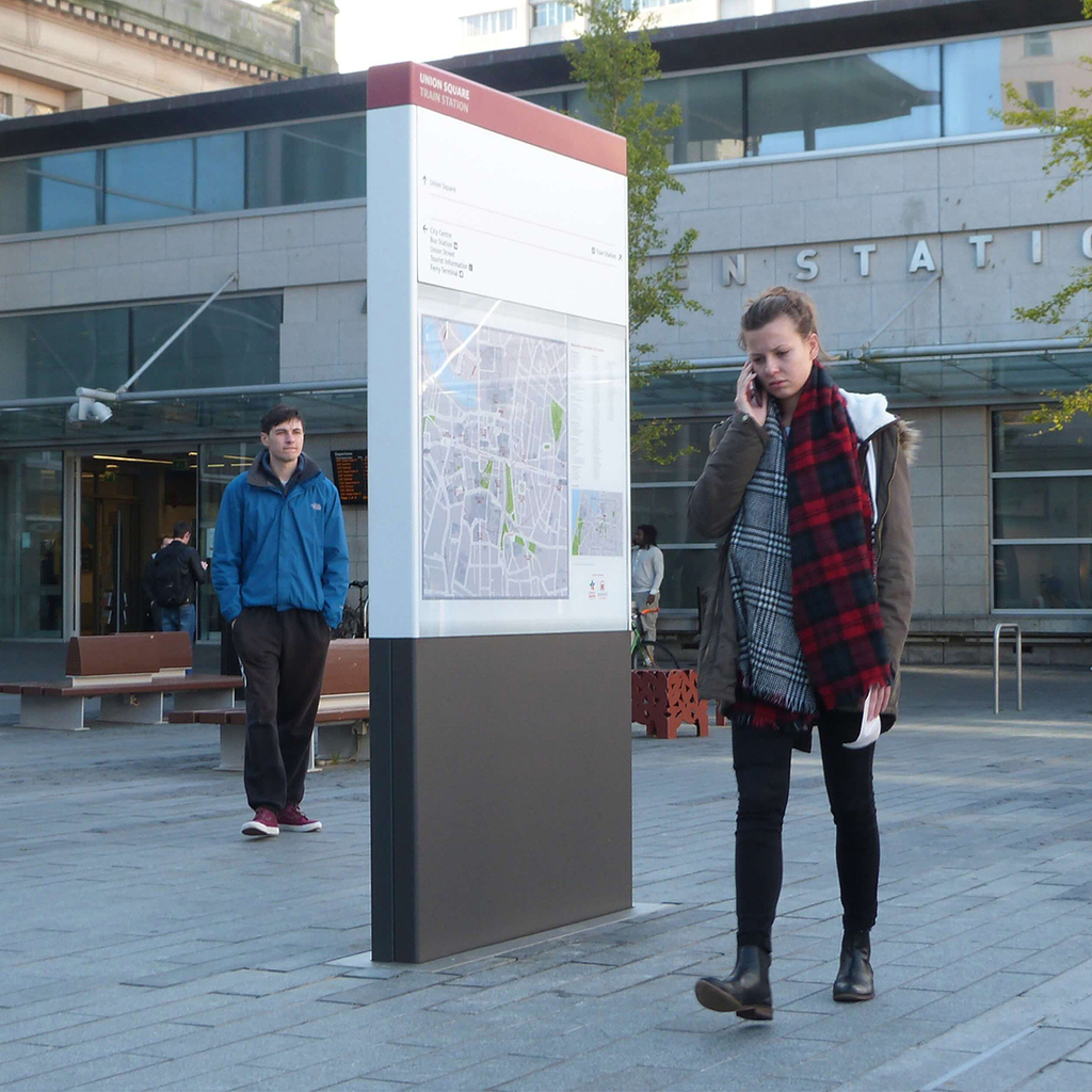Pedestrian wayfinding totem signage - Aberdeen | Trueform | ESI ...