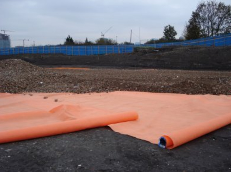 Hi-Vis geotextile for contaminated soil separation | Terram | ESI ...