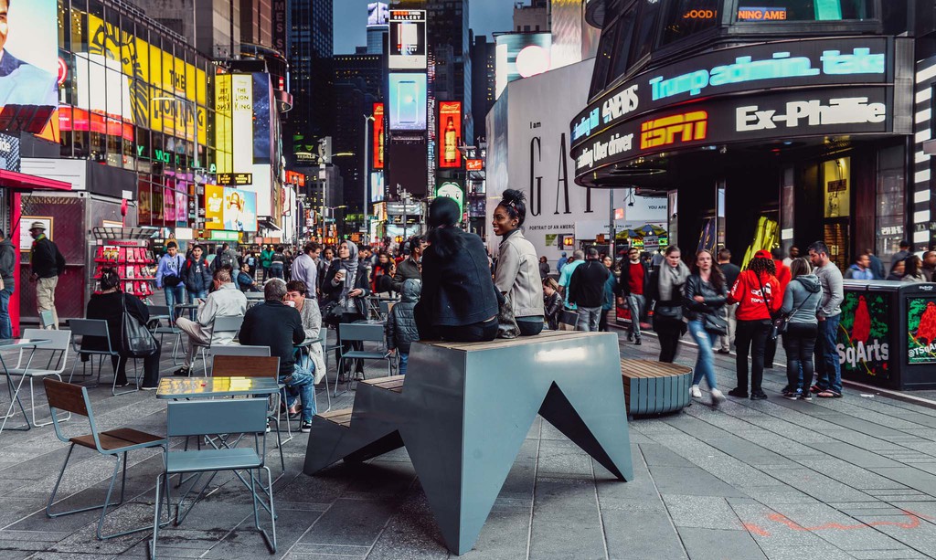 Versatile seating and tables for Times Square, New York | Vestre AS ...