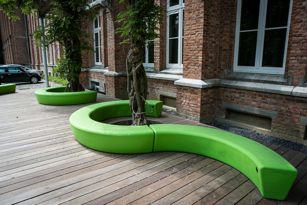 Loop Arc polyethylene curved indoor seating | Artform Urban Furniture ...