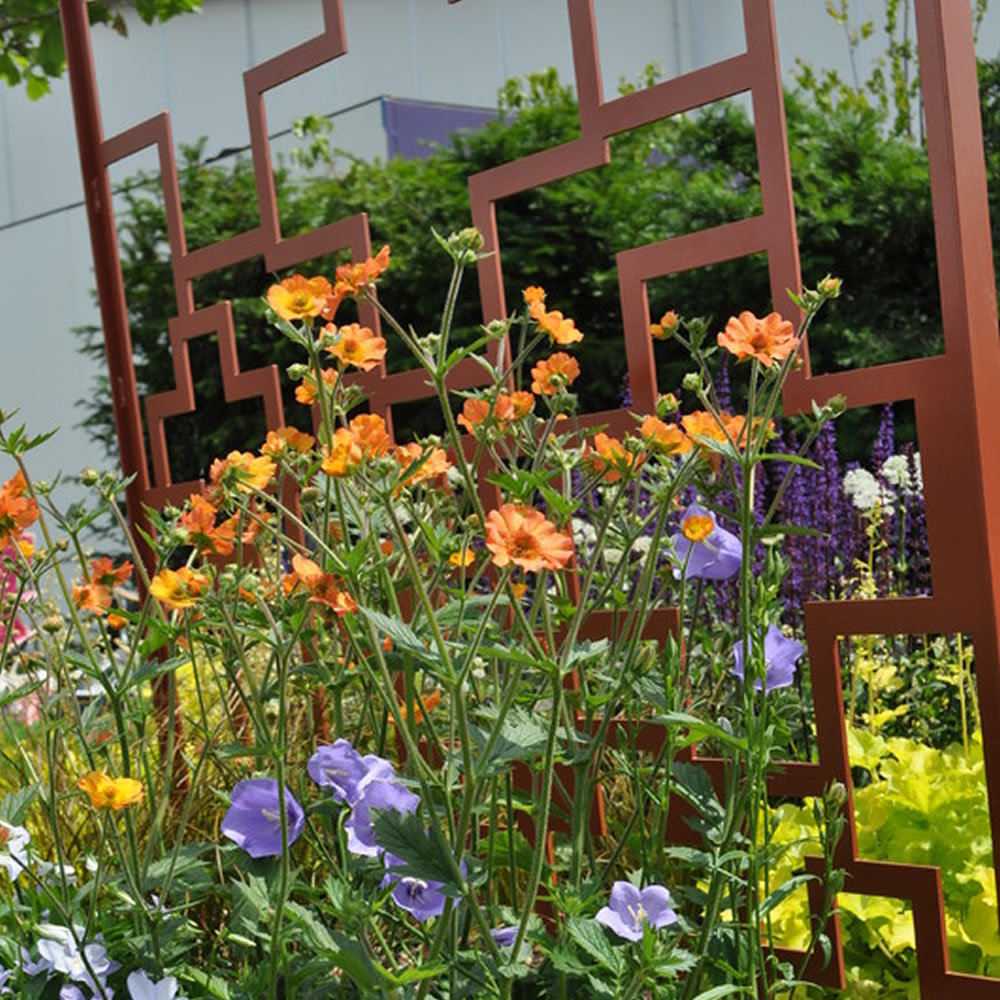 Bespoke laser-cut metal garden features | Outdoor Design | ESI External ...