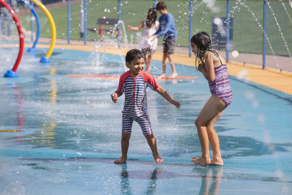 Splash 'n' Play at Willen Lake | Ustigate Waterplay | ESI External Works