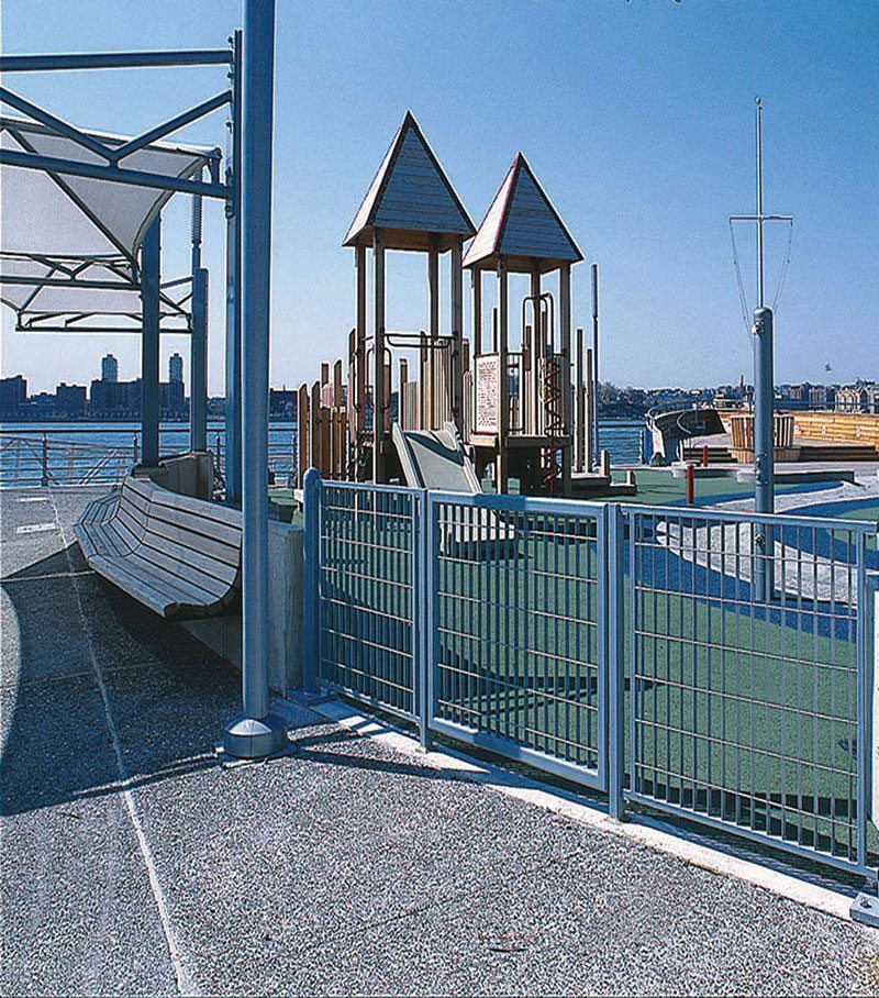 Steel grating gates | Lang+Fulton | ESI External Works