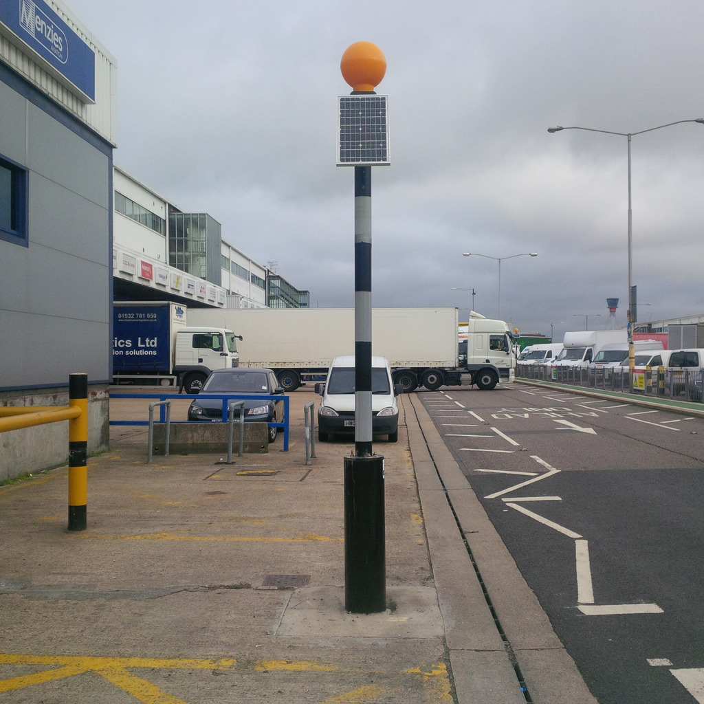 Heathrow uses Street Furnishings solar Belisha beacons | Street ...