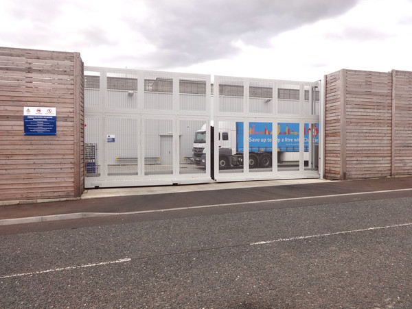Sliding and hinged security gates for supermarket depot | Frontier ...