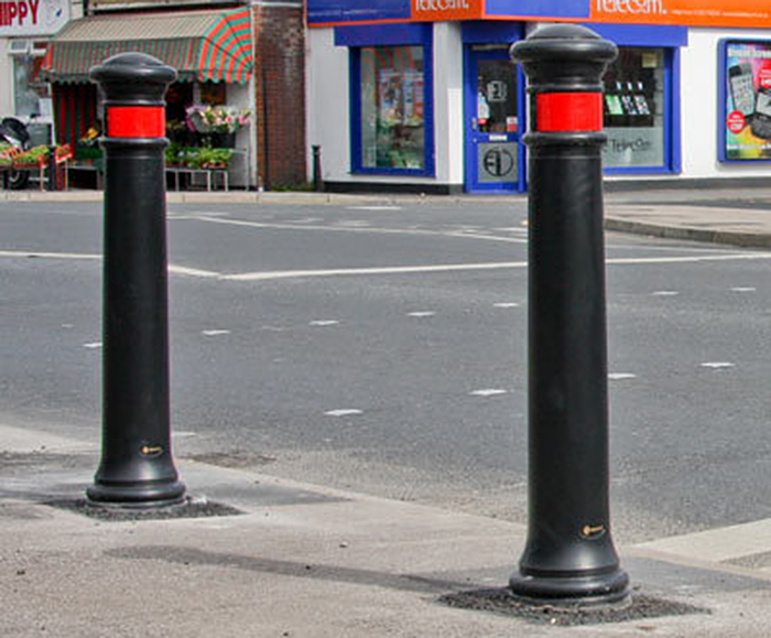 Glasdon Manchester™ bollard | Glasdon UK Ltd | ESI External Works