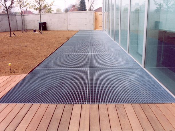 Type NP steel floor gratings | Elefant Gratings | ESI Building Design