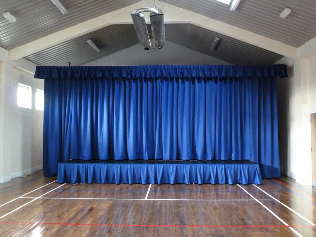 Alu Compact and Studio stage curtain systems | CPS Manufacturing Co ...