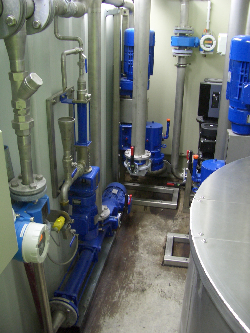 PowderMax45 containerised polymer make up / dosing unit | MSE Hiller ...