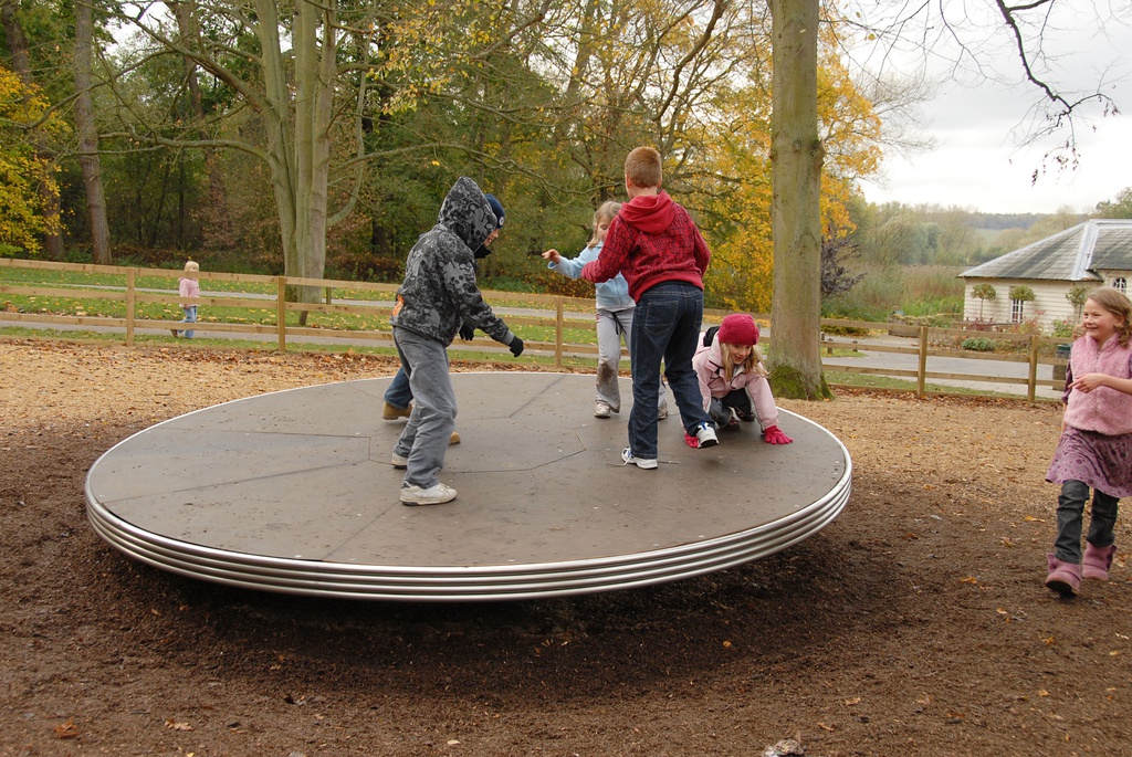 Giant Revolving Disc | Timberplay | ESI External Works