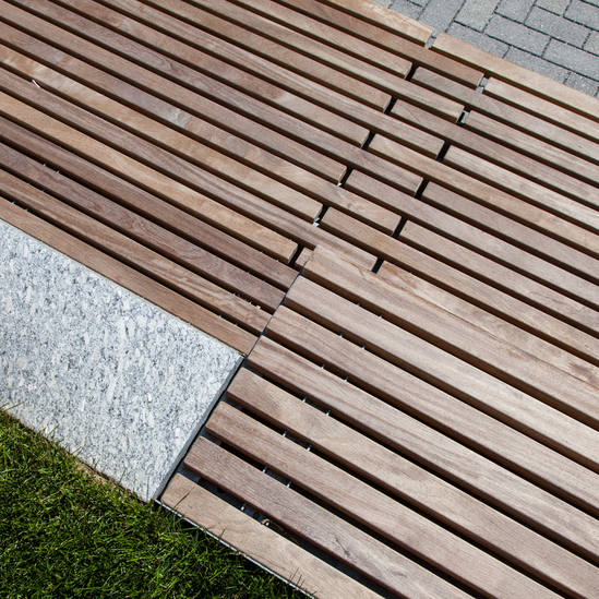 Extra-long seating elements for university campus | Streetlife | ESI ...