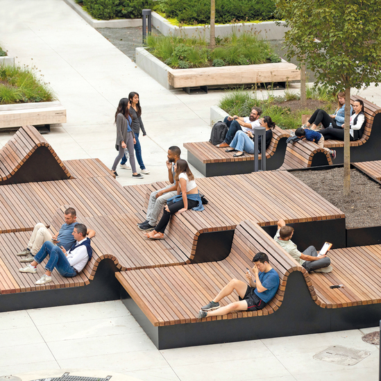 External seating - Riverwalk East, Chicago | Streetlife | ESI External ...