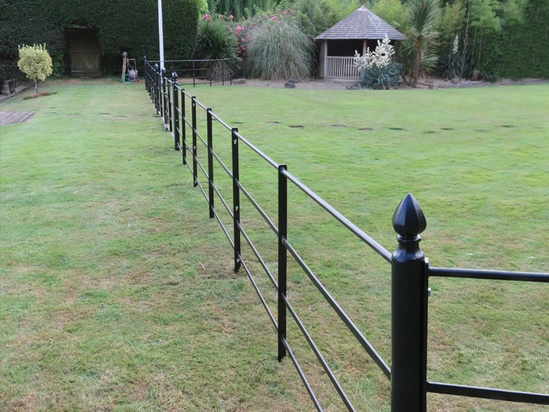 Traditional-style 4-bar estate and parkland fencing | Paddock Fencing ...