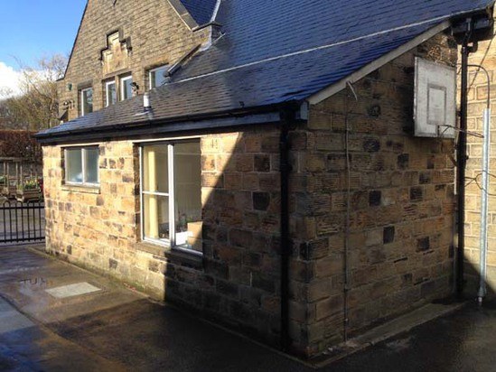 Outdoor classroom / shelter for Emley First School | Setter Shelters ...