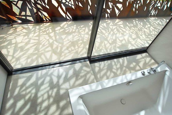 Semi-sunken bath for RIBA award-winning home | Design & Form | ESI ...