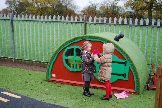 Play huts, houses & dens | AMV Playground Solutions | ESI External Works