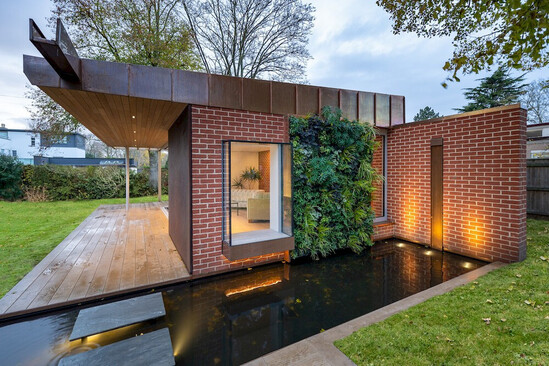 Bespoke mirror pools and water walls - residential | Tills Innovations ...
