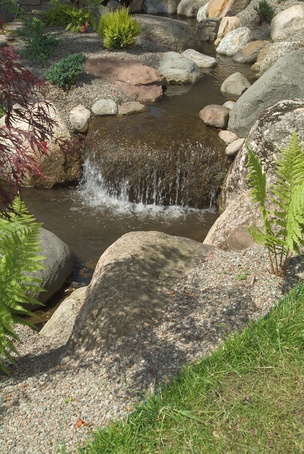 Waterfall design and construction services | Splash Gordon | ESI ...