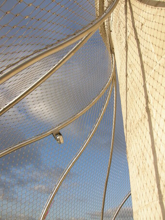 Wire mesh fall protection for viewing platform | MMA Architectural ...