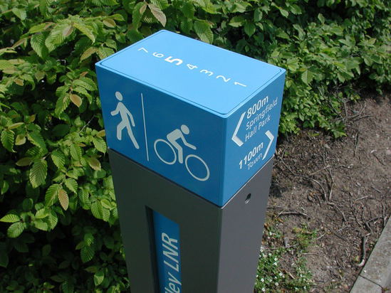Route and destination markers - mark® | fwdesign | ESI External Works