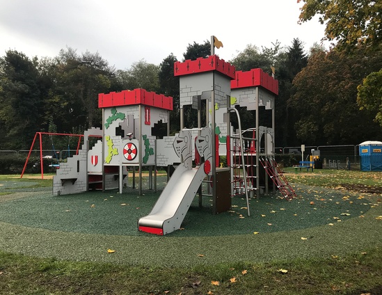 Castle multiplay and play equipment for public play park | Caloo | ESI ...